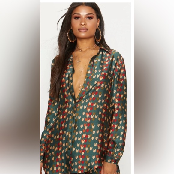 PrettyLittleThing | Tops | Prettylittlething Long Sleeves Shirt In Size ...